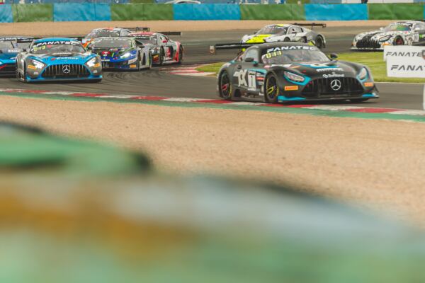 Mercedes-AMG Motorsport conquista un doppio podio nel GT World ...
